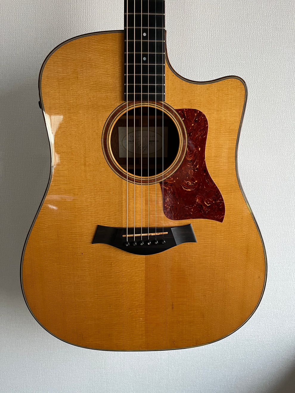 Taylor 510CE 2000 – auldguitars